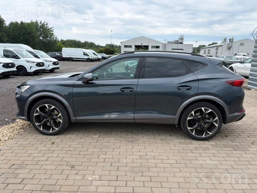 Серый Cupra Formentor 2022 в Валмиера, объемом двигателя 2.00 л и пробегом 66 тыс. км за 24990 €, фото 5 на AUTOMOTO.COM.LV