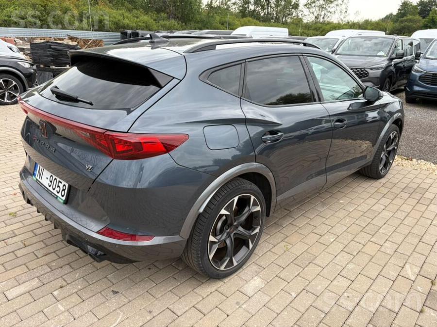 Pelēks Cupra Formentor 2022 Valmiera, ar dzinēja tilpumu 2.00 L un nobraukumu 66 tūkst. km par 24990 €, foto 6 vietnē AUTOMOTO.COM.LV