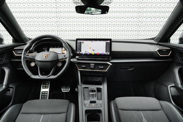 Grey Cupra Formentor 2022 in Marupe, with an engine capacity of 1.40 L and mileage of 93 thousand km for 26800 €, photo 6 on AUTOMOTO.COM.LV