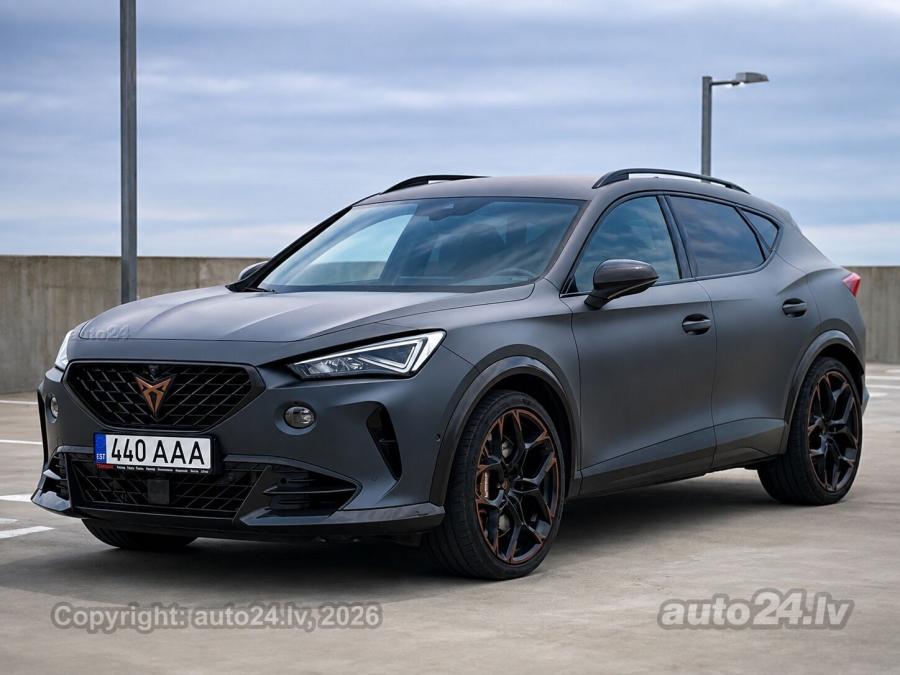 Серый Cupra Formentor 2022 в Таллин, объемом двигателя 2.50 л и пробегом 49 тыс. км за 38000 €, фото 1 на AUTOMOTO.COM.LV