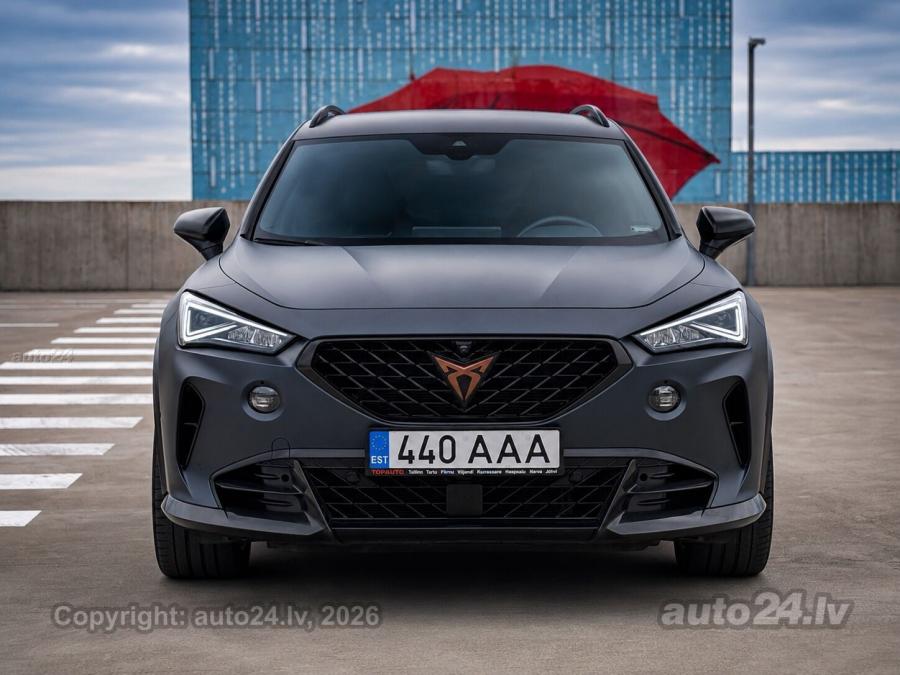 Серый Cupra Formentor 2022 в Таллин, объемом двигателя 2.50 л и пробегом 49 тыс. км за 38000 €, фото 4 на AUTOMOTO.COM.LV
