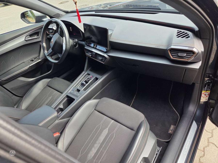 Pelēks Cupra Formentor 2022 Kauņa, ar dzinēja tilpumu 1.98 L un nobraukumu 74 tūkst. km par 24500 €, foto 7 vietnē AUTOMOTO.COM.LV