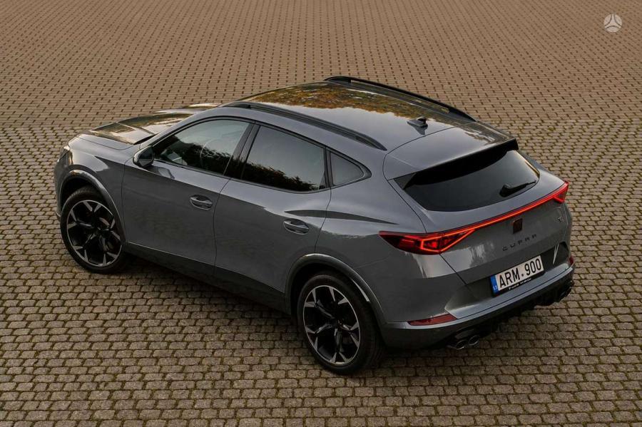 Grey Cupra Formentor 2022 in Vilnius, with an engine capacity of 1.98 L and mileage of 87 thousand km for 27700 €, photo 3 on AUTOMOTO.COM.LV
