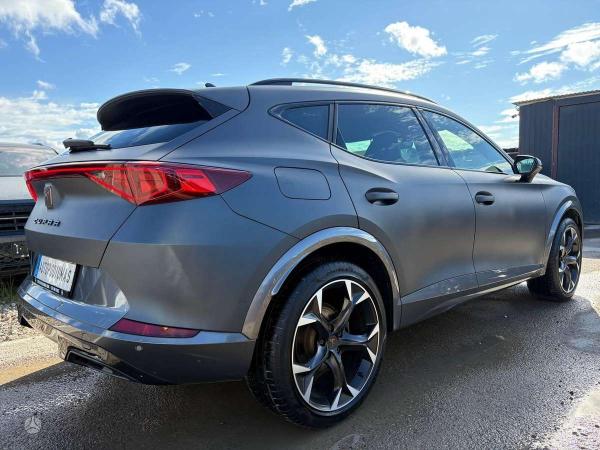 Серый Cupra Formentor 2022 в Вильнюс, объемом двигателя 1.40 л и пробегом 83 тыс. км за 22600 €, фото 9 на AUTOMOTO.COM.LV