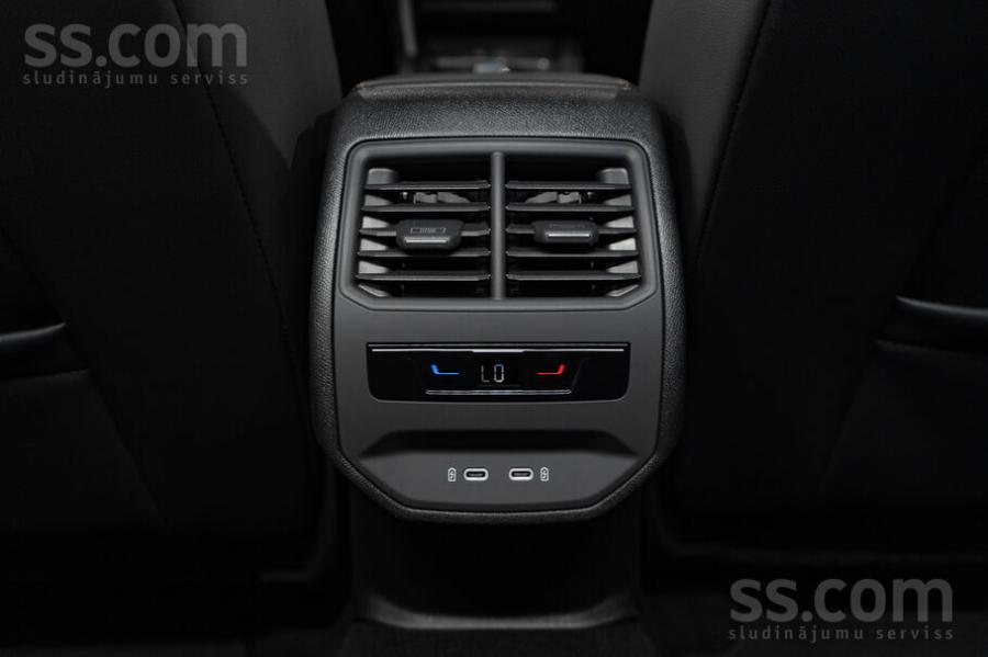 Grey Cupra Formentor 2022 in Riga, with an engine capacity of 2.00 L and mileage of 60 thousand km for 28000 €, photo 17 on AUTOMOTO.COM.LV