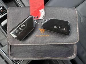 Pelēks Cupra Formentor 2022 Viļņa, ar dzinēja tilpumu 1.40 L un nobraukumu 83 tūkst. km par 22600 €, foto 40 vietnē AUTOMOTO.COM.LV