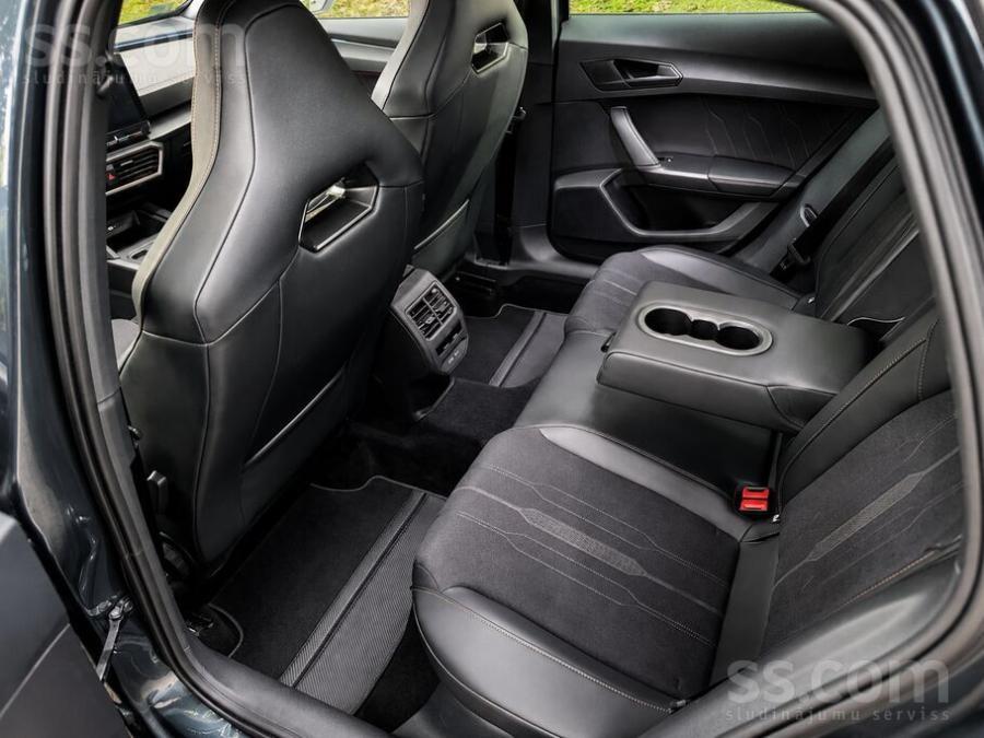 Grey Cupra Formentor 2022 in Riga, with an engine capacity of 1.40 L and mileage of 116 thousand km for 24900 €, photo 13 on AUTOMOTO.COM.LV