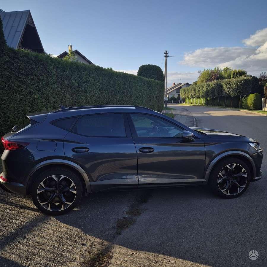 Серый Cupra Formentor 2022 в Каунас, объемом двигателя 1.40 л и пробегом 91 тыс. км за 22000 €, фото 4 на AUTOMOTO.COM.LV