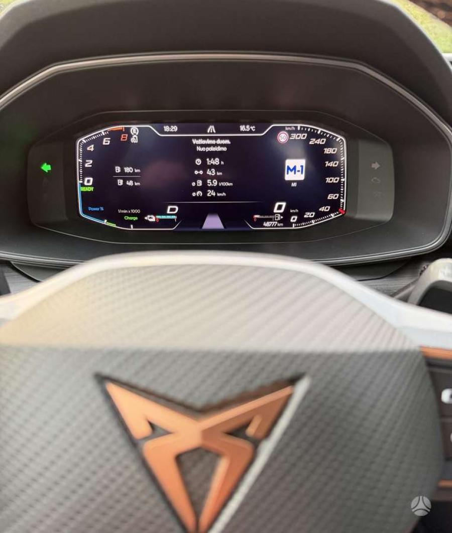 Pelēks Cupra Formentor 2022 Viļņa, ar dzinēja tilpumu 1.40 L un nobraukumu 49 tūkst. km par 24990 €, foto 16 vietnē AUTOMOTO.COM.LV