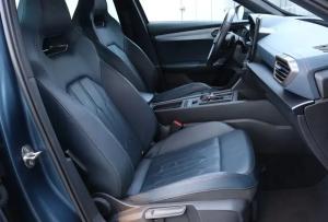 Pelēks Cupra Formentor 2022 Rīga, ar dzinēja tilpumu 2.00 L un nobraukumu 70 tūkst. km par 27990 €, foto 9 vietnē AUTOMOTO.COM.LV