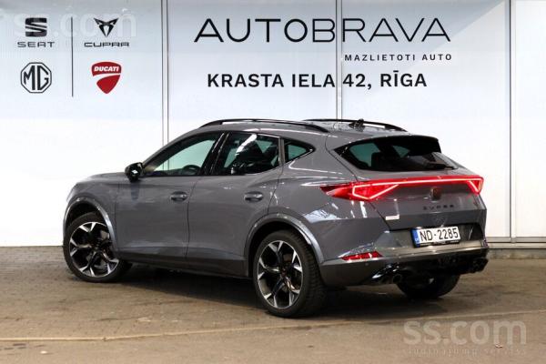 Pelēks Cupra Formentor 2022 Rīga, ar dzinēja tilpumu 2.00 L un nobraukumu 130 tūkst. km par 22990 €, foto 7 vietnē AUTOMOTO.COM.LV
