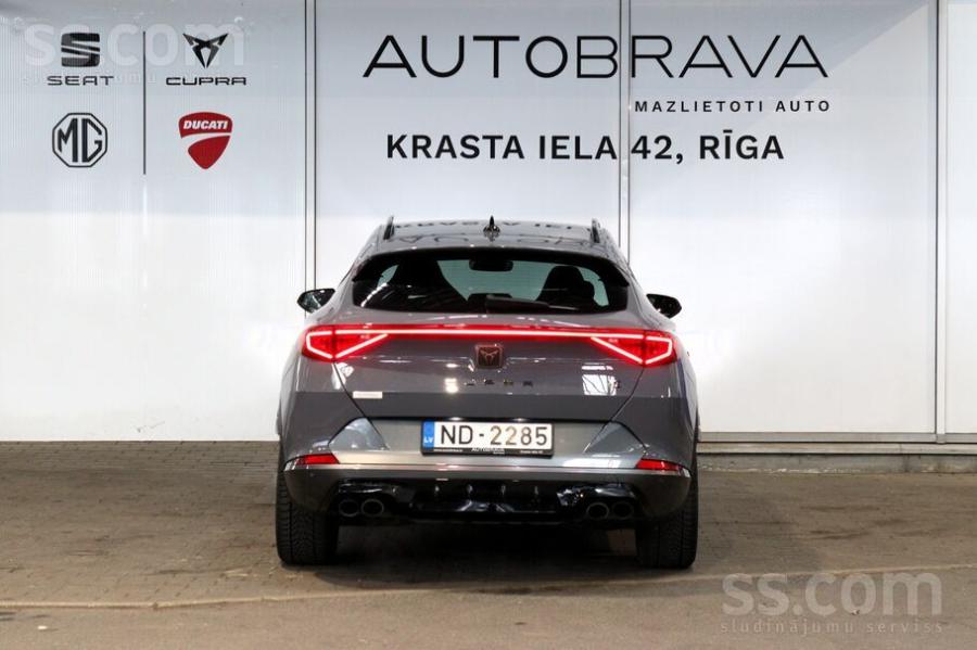 Pelēks Cupra Formentor 2022 Rīga, ar dzinēja tilpumu 2.00 L un nobraukumu 130 tūkst. km par 22990 €, foto 8 vietnē AUTOMOTO.COM.LV