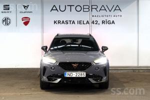 Серый Cupra Formentor 2022 в Рига, объемом двигателя 2.00 л и пробегом 130 тыс. км за 22990 €, фото 3 на AUTOMOTO.COM.LV