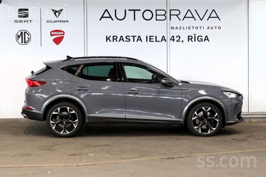 Серый Cupra Formentor 2022 в Рига, объемом двигателя 2.00 л и пробегом 130 тыс. км за 22990 €, фото 6 на AUTOMOTO.COM.LV