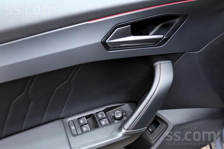 Серый Cupra Formentor 2022 в Рига, объемом двигателя 2.00 л и пробегом 130 тыс. км за 22990 €, фото 26 на AUTOMOTO.COM.LV