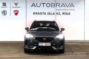 Серый Cupra Formentor 2022 в Рига, объемом двигателя 1.50 л и пробегом 82 тыс. км за 21990 €, фото 3 на AUTOMOTO.COM.LV