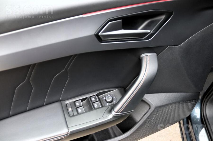 Серый Cupra Formentor 2022 в Рига, объемом двигателя 1.50 л и пробегом 82 тыс. км за 21990 €, фото 26 на AUTOMOTO.COM.LV