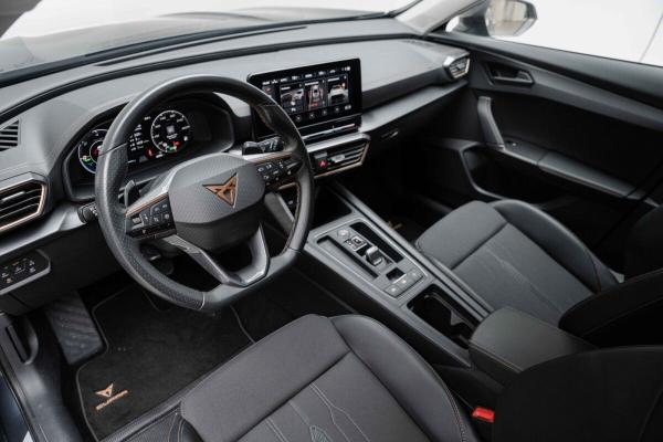 Серый Cupra Formentor 2022 в Пеэтри, объемом двигателя 1.40 л и пробегом 32 тыс. км за 25500 €, фото 8 на AUTOMOTO.COM.LV