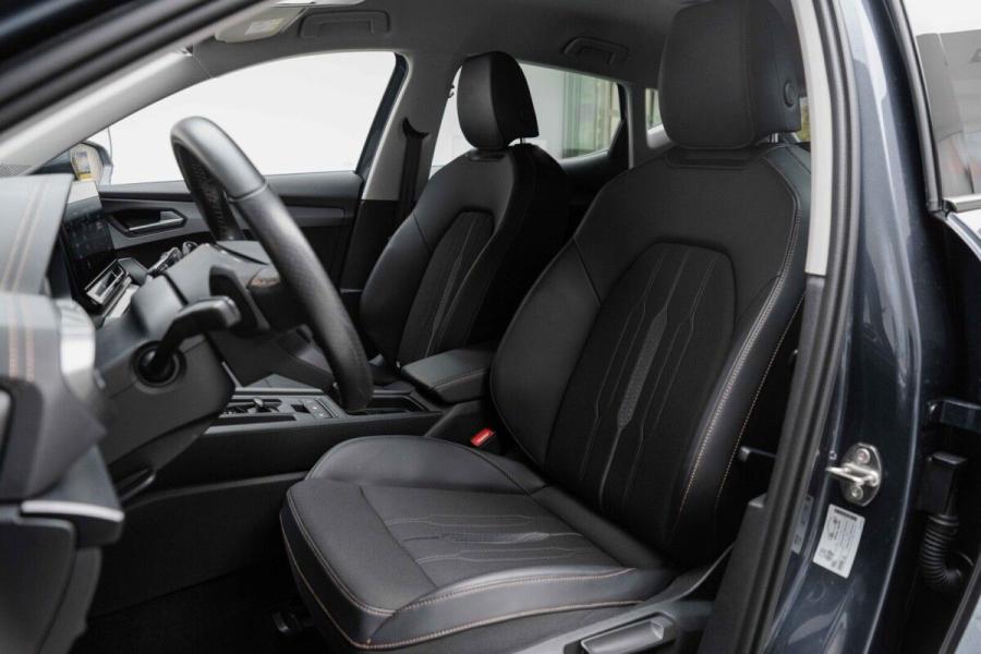 Pelēks Cupra Formentor 2022 Peetri, ar dzinēja tilpumu 1.40 L un nobraukumu 32 tūkst. km par 25500 €, foto 13 vietnē AUTOMOTO.COM.LV