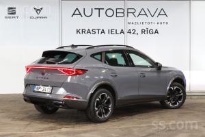 Grey Cupra Formentor 2023 in Riga, with an engine capacity of 1.50 L and mileage of 43 thousand km for 27990 €, photo 6 on AUTOMOTO.COM.LV