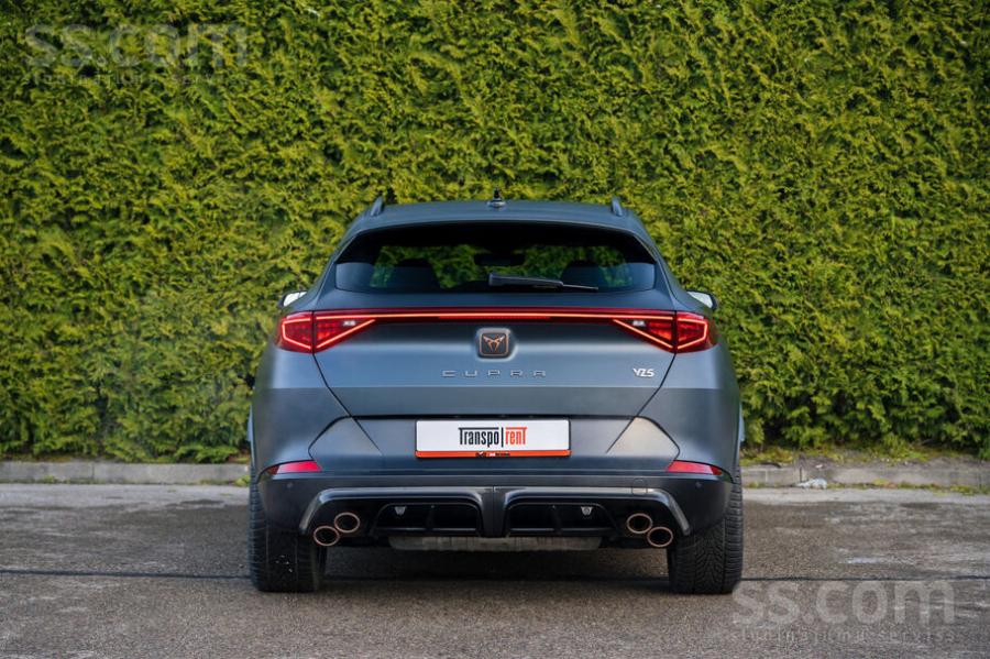 Pelēks Cupra Formentor 2023 Rīga, ar dzinēja tilpumu 2.50 L un nobraukumu 33 tūkst. km par 42900 €, foto 6 vietnē AUTOMOTO.COM.LV