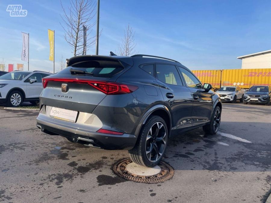 Pelēks Cupra Formentor 2023 Kauņa, ar dzinēja tilpumu 1.50 L un nobraukumu 20 tūkst. km par 31637 €, foto 4 vietnē AUTOMOTO.COM.LV