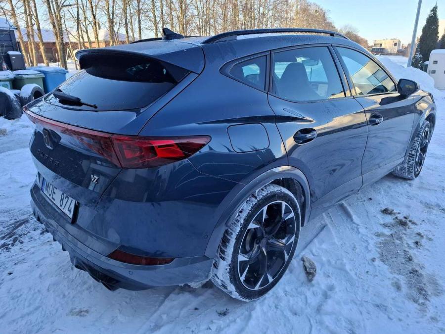 Pelēks Cupra Formentor 2023 Kauņa, ar dzinēja tilpumu 1.98 L un nobraukumu 85 tūkst. km par 26500 €, foto 6 vietnē AUTOMOTO.COM.LV