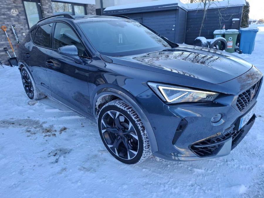 Pelēks Cupra Formentor 2023 Kauņa, ar dzinēja tilpumu 1.98 L un nobraukumu 85 tūkst. km par 26500 €, foto 8 vietnē AUTOMOTO.COM.LV
