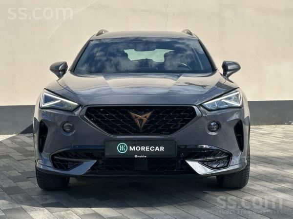 Pelēks Cupra Formentor 2023 Rīga, ar dzinēja tilpumu 2.00 L un nobraukumu 38 tūkst. km par 28950 €, foto 2 vietnē AUTOMOTO.COM.LV