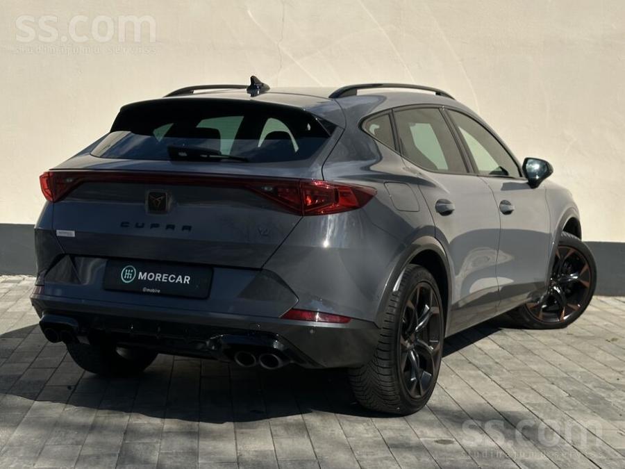 Grey Cupra Formentor 2023 in Riga, with an engine capacity of 2.00 L and mileage of 38 thousand km for 28950 €, photo 5 on AUTOMOTO.COM.LV