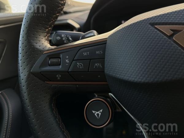 Pelēks Cupra Formentor 2023 Rīga, ar dzinēja tilpumu 2.00 L un nobraukumu 38 tūkst. km par 28950 €, foto 10 vietnē AUTOMOTO.COM.LV