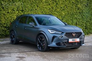 Pelēks Cupra Formentor 2023 Rīga, ar dzinēja tilpumu 2.50 L un nobraukumu 36 tūkst. km par 40500 €, foto 4 vietnē AUTOMOTO.COM.LV