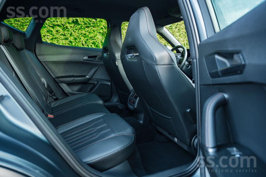 Pelēks Cupra Formentor 2023 Rīga, ar dzinēja tilpumu 2.50 L un nobraukumu 36 tūkst. km par 40500 €, foto 16 vietnē AUTOMOTO.COM.LV