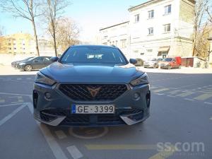 Pelēks Cupra Formentor 2023 Rīga, ar dzinēja tilpumu 2.00 L un nobraukumu 27 tūkst. km par 30000 €, foto  vietnē AUTOMOTO.COM.LV