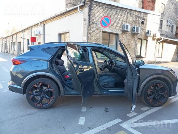 Grey Cupra Formentor 2023 in Riga, with an engine capacity of 2.00 L and mileage of 27 thousand km for 30000 €, photo 9 on AUTOMOTO.COM.LV