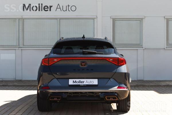 Серый Cupra Formentor 2023 в Вентспилс, объемом двигателя 1.40 л и пробегом 47 тыс. км за 27300 €, фото 4 на AUTOMOTO.COM.LV