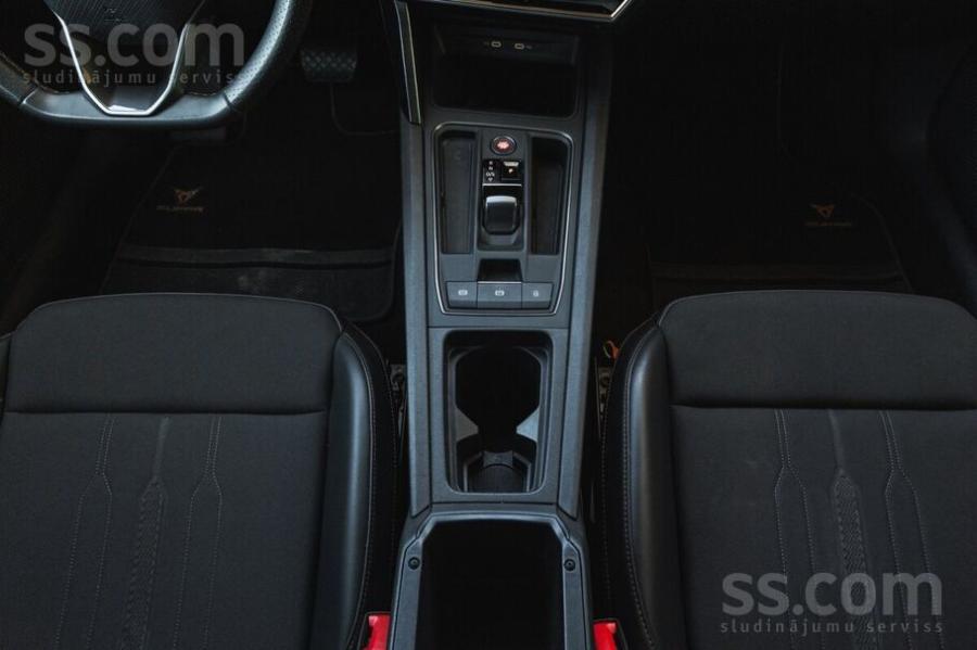 Pelēks Cupra Formentor 2023 Ventspils, ar dzinēja tilpumu 1.40 L un nobraukumu 47 tūkst. km par 27300 €, foto 25 vietnē AUTOMOTO.COM.LV
