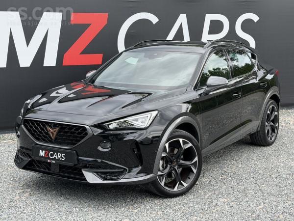Серый Cupra Formentor 2023 в Рига, объемом двигателя 1.40 л и пробегом 7 тыс. км за 29990 €, фото 1 на AUTOMOTO.COM.LV