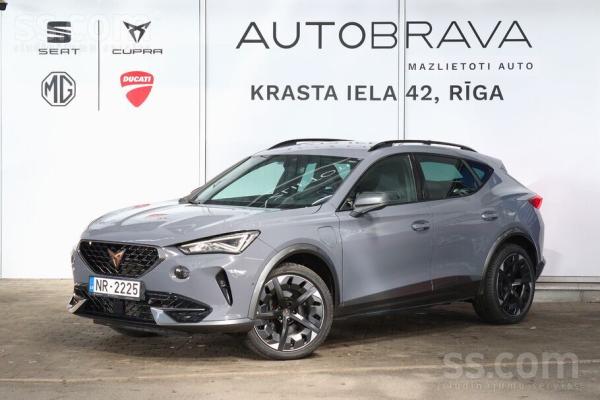 Серый Cupra Formentor 2023 в Рига, объемом двигателя 1.40 л и пробегом 78 тыс. км за 26990 €, фото 1 на AUTOMOTO.COM.LV