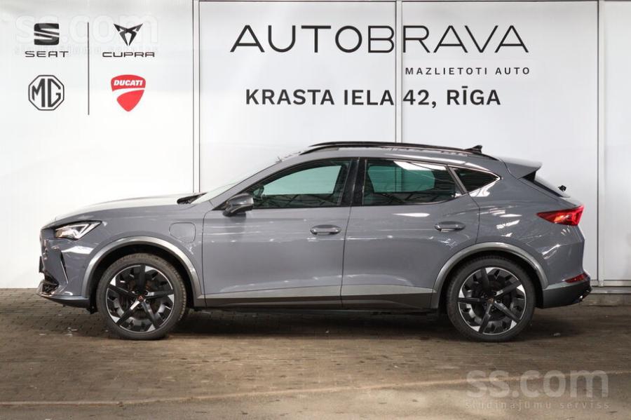 Pelēks Cupra Formentor 2023 Rīga, ar dzinēja tilpumu 1.40 L un nobraukumu 78 tūkst. km par 26990 €, foto 5 vietnē AUTOMOTO.COM.LV