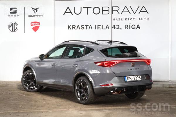 Серый Cupra Formentor 2023 в Рига, объемом двигателя 1.40 л и пробегом 78 тыс. км за 26990 €, фото 8 на AUTOMOTO.COM.LV