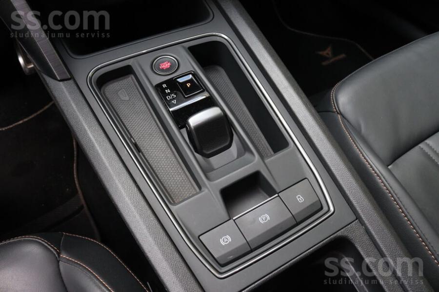 Pelēks Cupra Formentor 2023 Rīga, ar dzinēja tilpumu 1.40 L un nobraukumu 78 tūkst. km par 26990 €, foto 27 vietnē AUTOMOTO.COM.LV