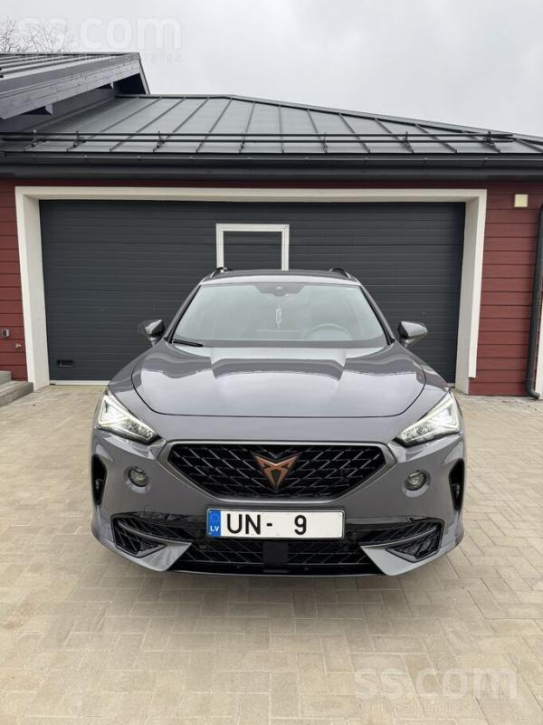 Grey Cupra Formentor 2023 in Limbazi, with an engine capacity of 2.00 L and mileage of 43 thousand km for 29990 €, photo 2 on AUTOMOTO.COM.LV