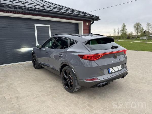 Grey Cupra Formentor 2023 in Limbazi, with an engine capacity of 2.00 L and mileage of 43 thousand km for 29990 €, photo 4 on AUTOMOTO.COM.LV