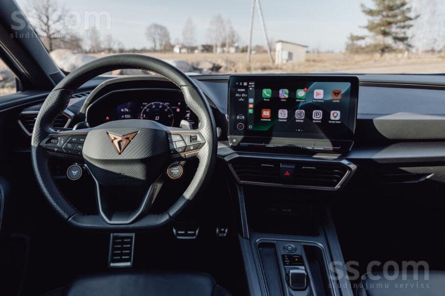 Серый Cupra Formentor 2023 в Цесис, объемом двигателя 2.00 л и пробегом 40 тыс. км за 29500 €, фото 11 на AUTOMOTO.COM.LV