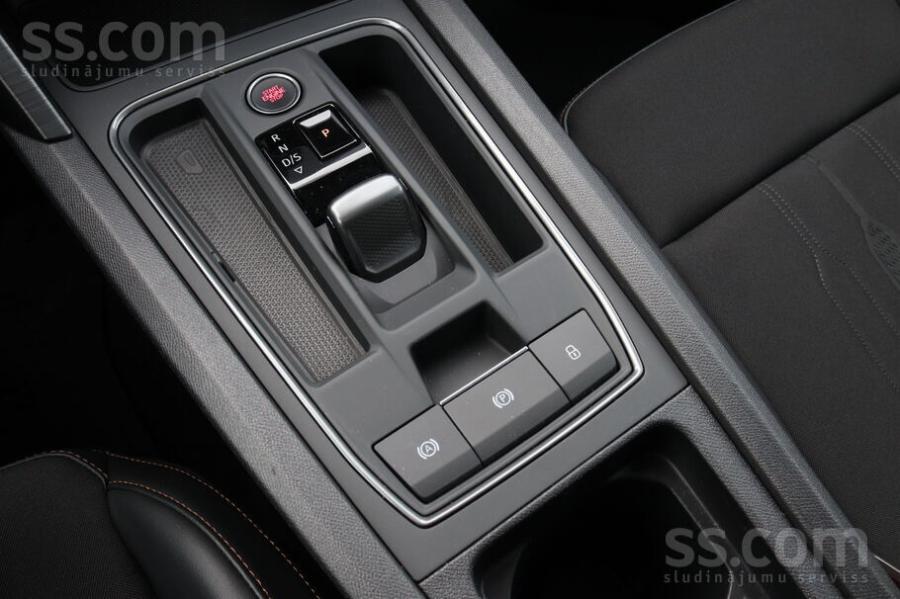 Pelēks Cupra Formentor 2023 Rīga, ar dzinēja tilpumu 1.50 L un nobraukumu 30 tūkst. km par 25990 €, foto 26 vietnē AUTOMOTO.COM.LV