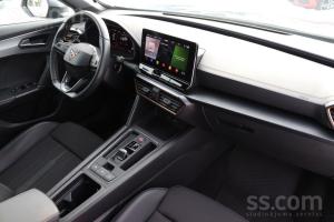 Pelēks Cupra Formentor 2023 Rīga, ar dzinēja tilpumu 1.50 L un nobraukumu 30 tūkst. km par 25990 €, foto 31 vietnē AUTOMOTO.COM.LV