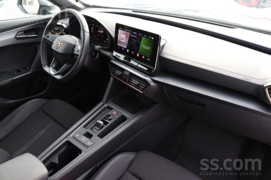Pelēks Cupra Formentor 2023 Rīga, ar dzinēja tilpumu 1.50 L un nobraukumu 30 tūkst. km par 25990 €, foto 31 vietnē AUTOMOTO.COM.LV