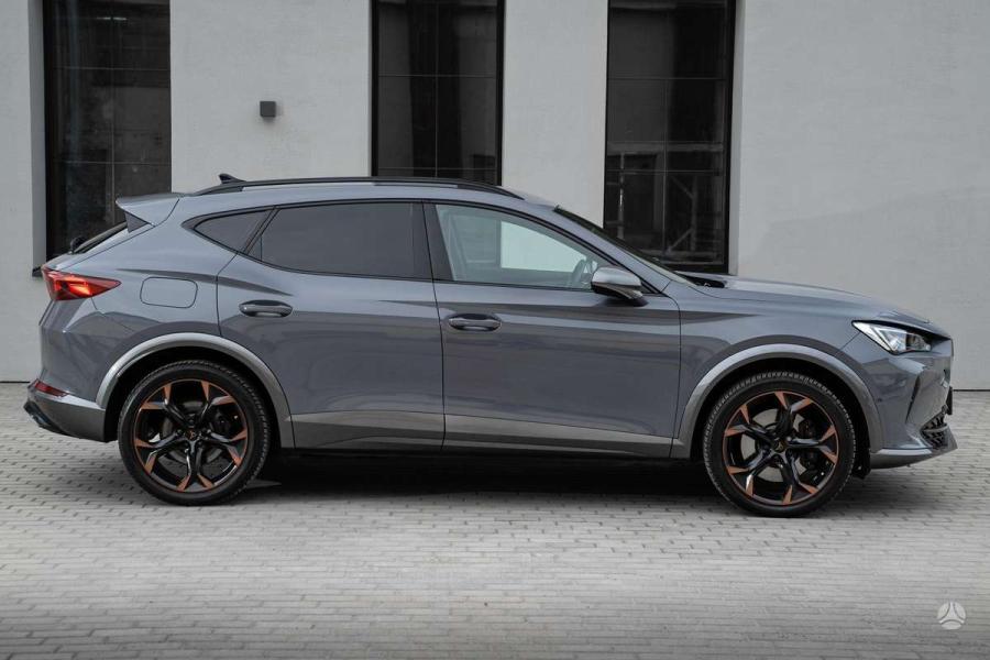 Серый Cupra Formentor 2023 в Каунас, объемом двигателя 1.40 л и пробегом 53 тыс. км за 26000 €, фото 7 на AUTOMOTO.COM.LV