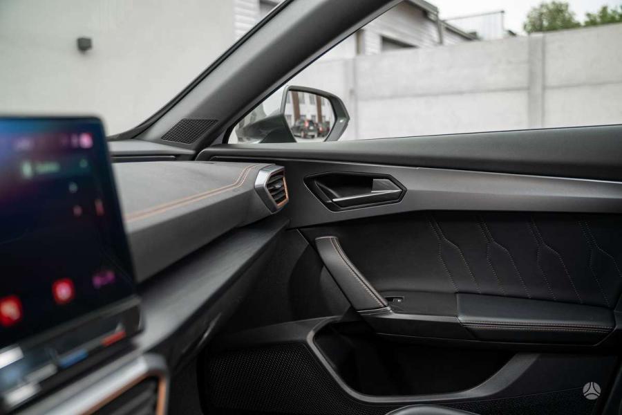 Серый Cupra Formentor 2023 в Каунас, объемом двигателя 1.40 л и пробегом 53 тыс. км за 26000 €, фото 34 на AUTOMOTO.COM.LV